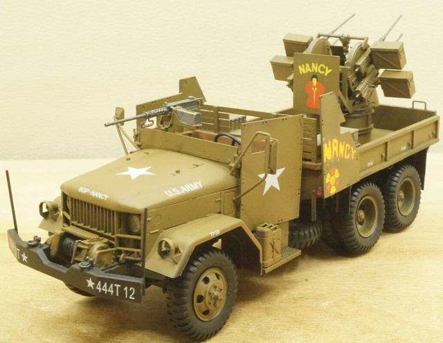 MODELLO FINITO 1:35 Prof. costruito e dipinto "" US M35A1 2 1/2 TON ...
