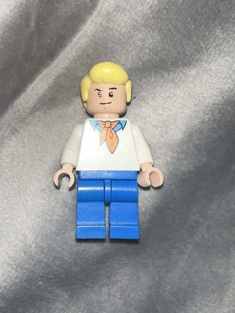 GENUINE LEGO SCOOBY-DOO Fred Jones Freddy SCD008 from set 75902 £13.00 ...