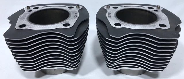 HARLEY DAVIDSON MILWAUKEE 8 Touring Cylinders Set 16800092 16800097 M8 ...