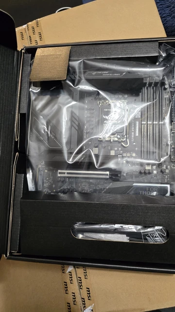 ASUS ROG STRIX Z890-F GAMING WIFI, Intel Z890, S 1851, DDR5, PCIe 5.0 ...