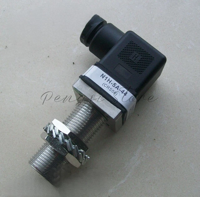1PC N1H-5A-44 SPEED sensor non-contact M18 * 1.5 with socket #A6-12* £ ...