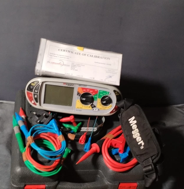 MEGGER MFT1721 TESTER multifunzione, calibrato per i prossimi 12 mesi2 ...