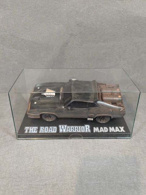 KYOSHO MAD MAX Interceptor Autoscale collection Set Dirty version £120. ...