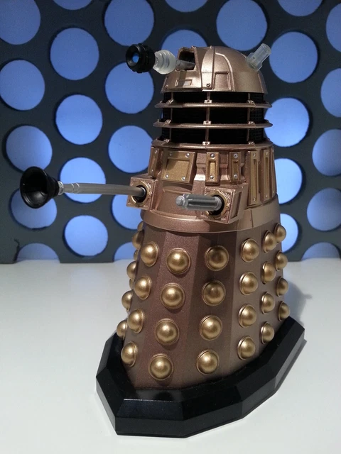 DOCTOR WHO TALKING FX Dalek New Series 2005 Progenitor Gold Guardian 5 ...