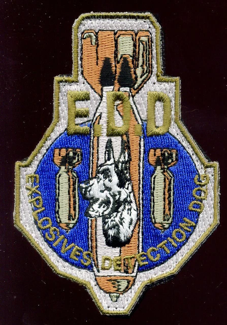 GENIE ? / EOD EXPLOSIVES DETECTION DOG - CHIEN - TISSU - 10 x 7 cm EUR ...