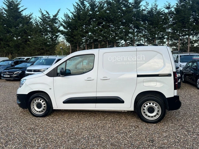 2019 VAUXHALL COMBO 2300 1.5 Turbo D 130ps H1 Edition Van Auto PANEL ...