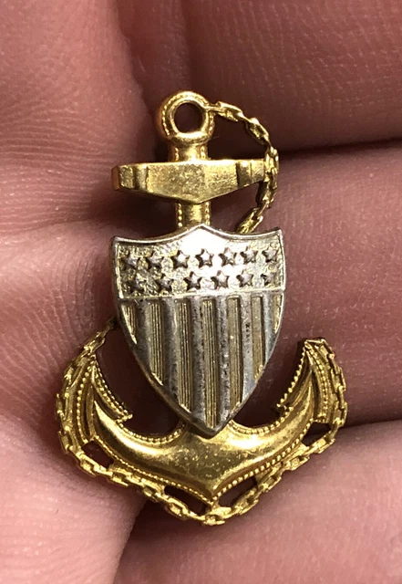 USCG COAST GUARD CPO Chief Petty Officer Badge Military Pin Vanguard £ ...