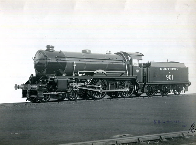 1930 LARGE PHOTOGRAPH SR Schools Class 4-4-0 No 901 WINCHESTER stamped ...