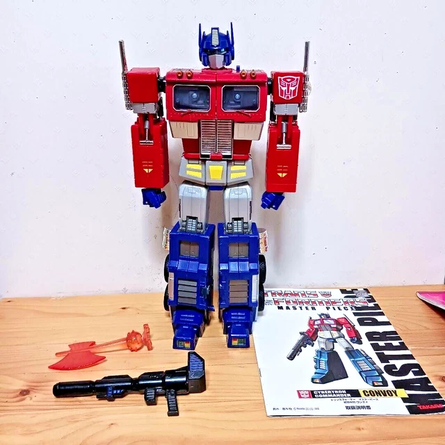 TAKARA TOMY TRANSFORMERS Masterpiece MP-1 Convoy Optimus Prime Figurine ...