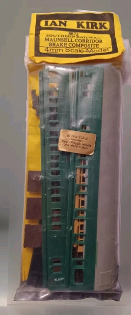 IAN KIRK 00 gauge Coach Kit Southern Railway Maunsell CorridorBrake ...