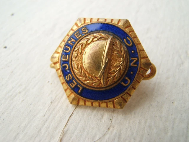 INSIGNE UNION NATIONALE Des Combattants, Les Jeunes Unc EUR 2,45 ...