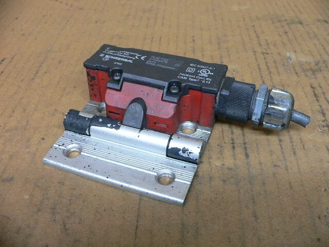 SCHMERSAL HINGED SAFETY Interlock Switch Pn# Tesz-1102 $40.49 - PicClick