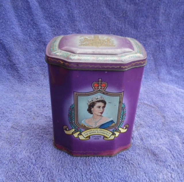 VINTAGE QUEEN ELIZABETH Ii Coronation Collectable Tins X 3 EUR 29,21 ...