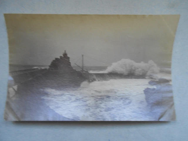 PHOTO ANCIENNE MER agitée bord de mer EUR 5,00 - PicClick FR
