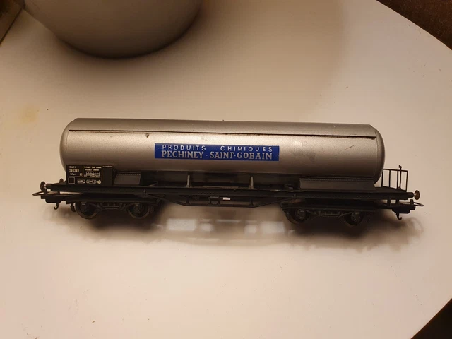 HO SCALE LIMA Bogie Tanker Pechiney Gobain Silver Livery Euro Couplings ...