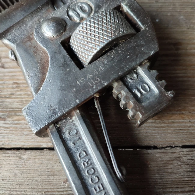 VINTAGE RECORD STILSONS Pipe Grips 1944 Ex MOD/Military Crows Foot ...