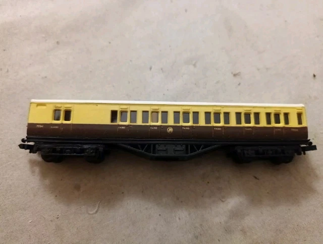 A MODEL GW Coach In N Gauge By Unknown Make Unboxed £10.50 - PicClick UK