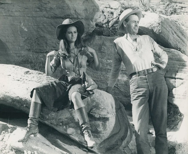 CLAUDIA CARDINALE ROBERT Ryan The Professionals 1966 Photo Original ...