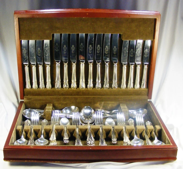 58 PIECE CANTEEN Cutlery Vintage Silver Plate Oneida Dubarry Set 8 ...