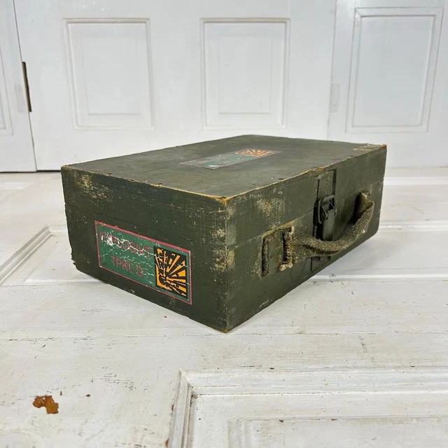 VINTAGE SWEDISH MILITARY Explosives Box EXPLOSIVT TPKL D Army Crate 9kg ...