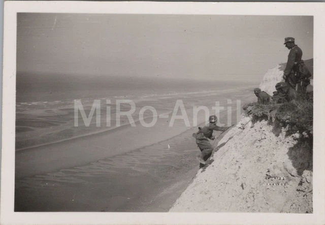 FOTO, GEBIRGS-JÄGER-REGIMENT 98, Klettern am Kanal in Frankreich ...