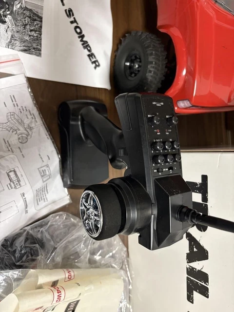 TRAIL STOMPER 4WD Rc Car Radio Control Off-Road Truck Rock Crawler Toy ...