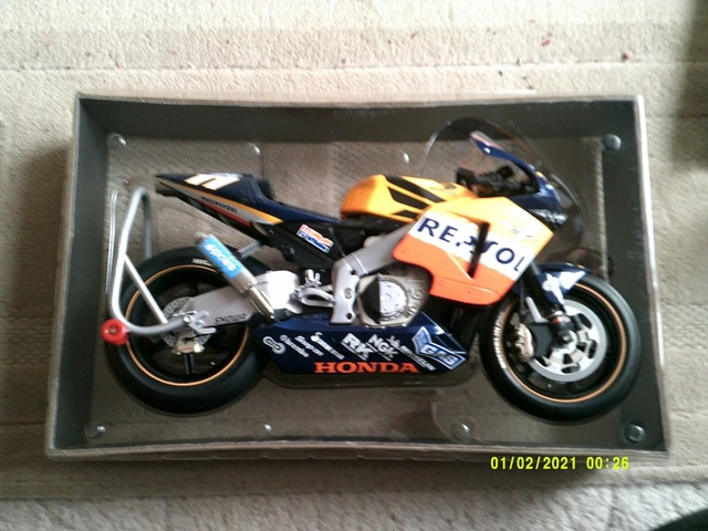MINICHAMPS 1/6 HONDA RC211V Moto GP Team Repsol Honda 2002 Tohru Ukawa ...