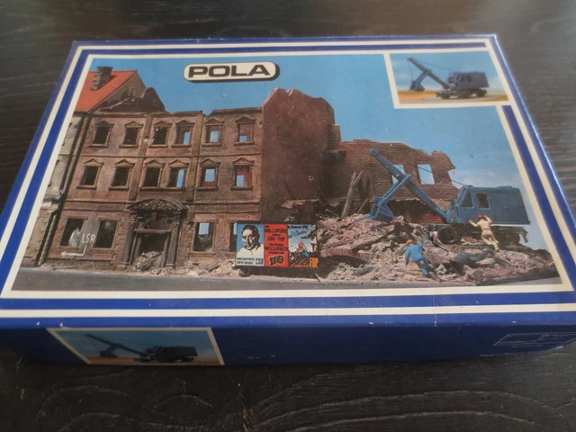 POLA 166 MEISTER-MODELL H0 Stadthaus-Ruine mit bagger ruine avec ...