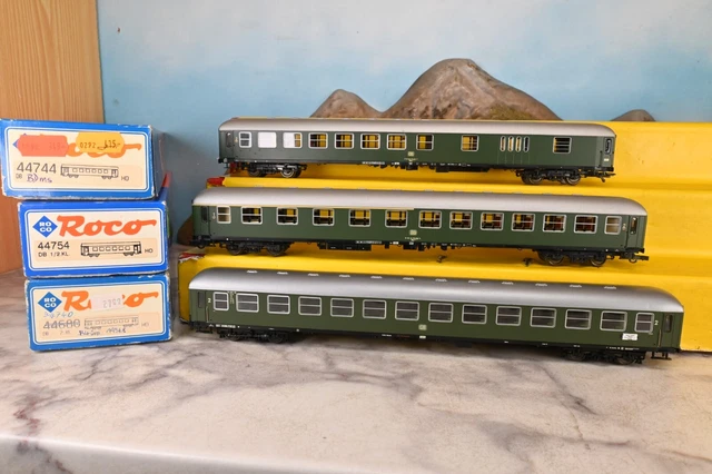 ROCO H0 4-ACHS Gepäck & Personenwagen der DB 3-tlg. Nr. 44754 & 44744 ...