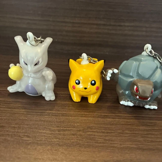 POKEMON PIKACHU LLAVERO Original 30 Aniversario Mewtwo Golem Set EUR 61 ...