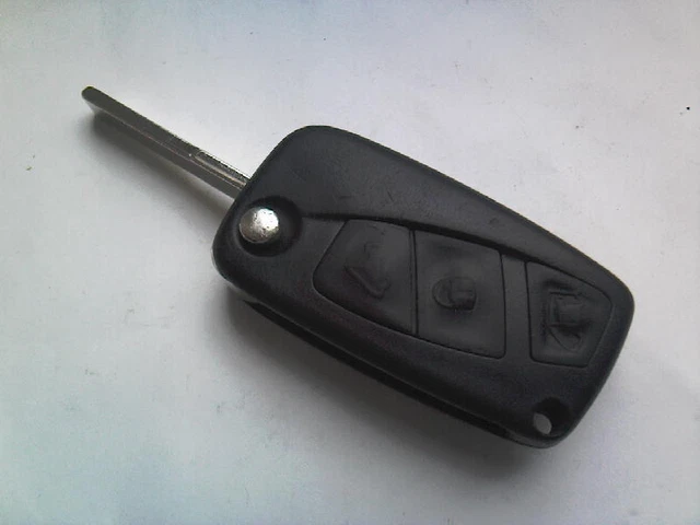 IVECO DAILY TIPPER Stralis Eurocar / Fiat Etc 3 Button Remote Flip ...