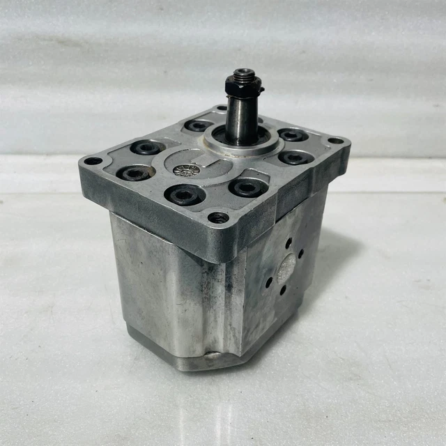 SAUER DANFOSS SNP3/33D Hydraulic Gear Pump £528.26 - PicClick UK