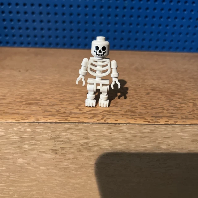 VINTAGE LEGO CASTLE Figure Skeleton with Pin Arms Minifig Castle 6260 £ ...
