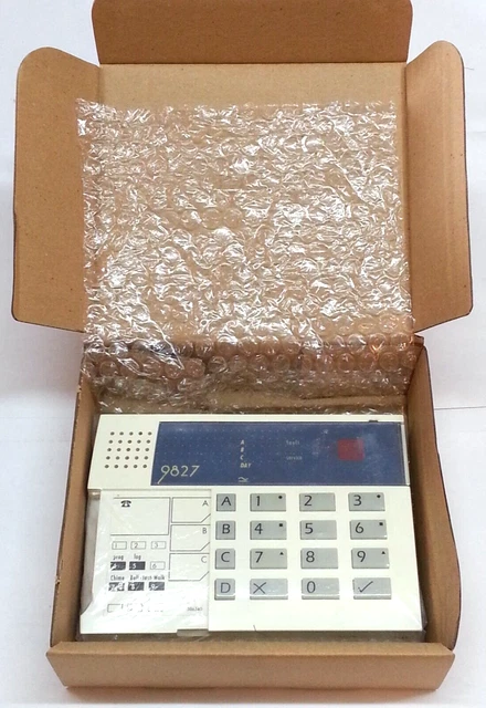SCANTRONIC 9800 / 9827 Remote Alarm Control Keypad UK Ref: 2006bFEB04 £ ...