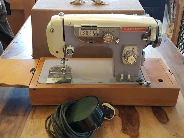 VINTAGE KOYO SEIKO Sewing Machine £20.00 - PicClick UK
