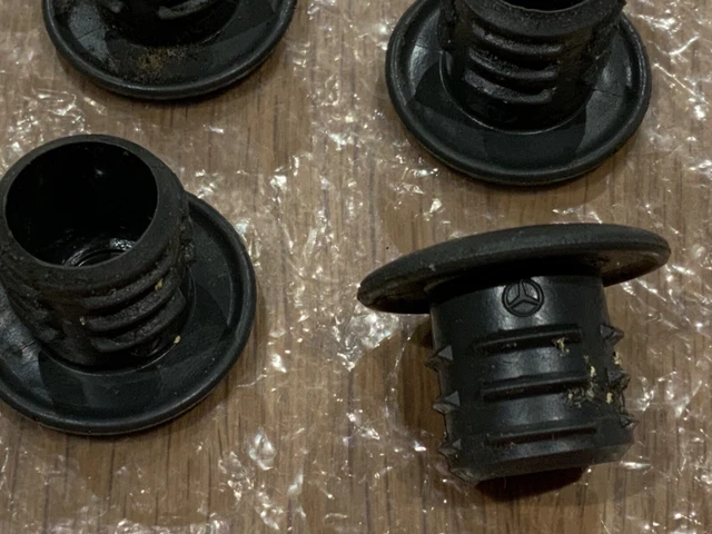 GENUINE MERCEDES-BENZ W124 W201 W638 W107 lift Jack cap A2018990008 ...