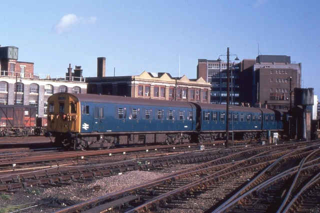 35MM RAILWAY SLIDE: COLOUR-RAIL: DE 1153: CLASS 501 EMU £2.00 - PicClick UK