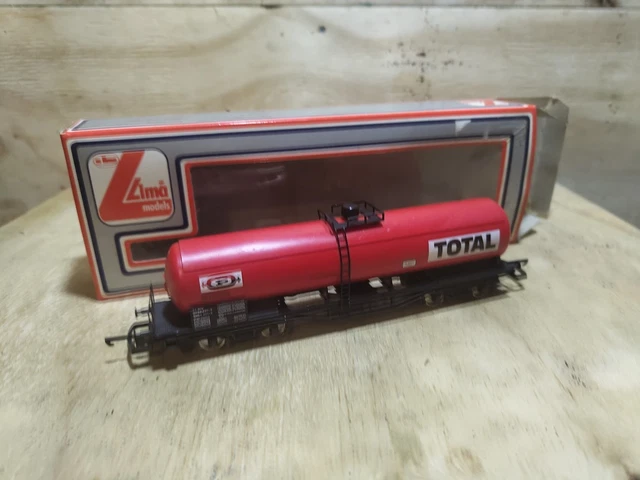 LIMA 302909W TOTAL Long Bogie Tank Wagon Oil Tanker Oo Gauge In ...