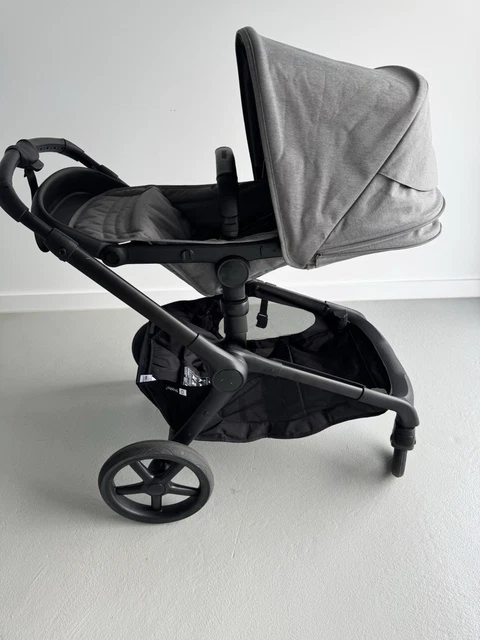 BUGABOO KANGAROO PRAM with Bassinet Black / Moon Grey $1,550.00 ...