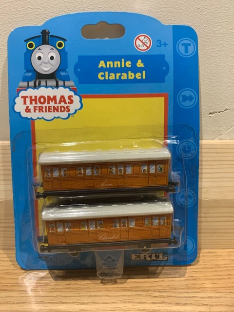 THOMAS THE TANK Engine & Friends Annie and Clarabel Ertl NEW RARE £17. ...