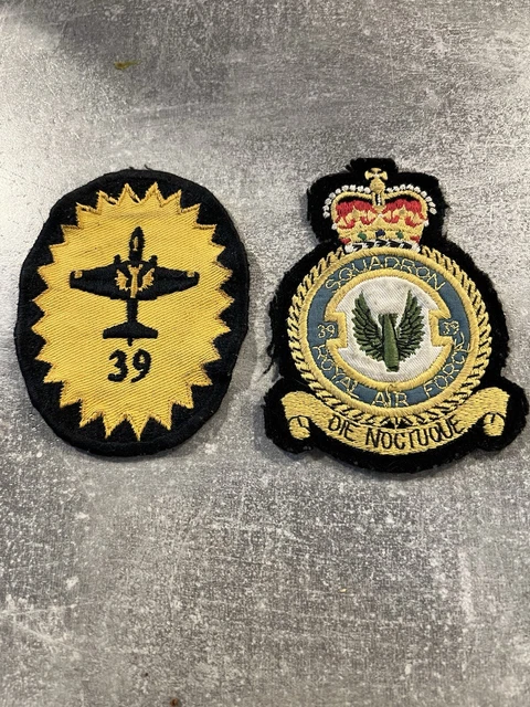RAF ORIGINAL BADGE Patch, 39 Squadron, Photo Reconnaissance, RAF Wyton ...