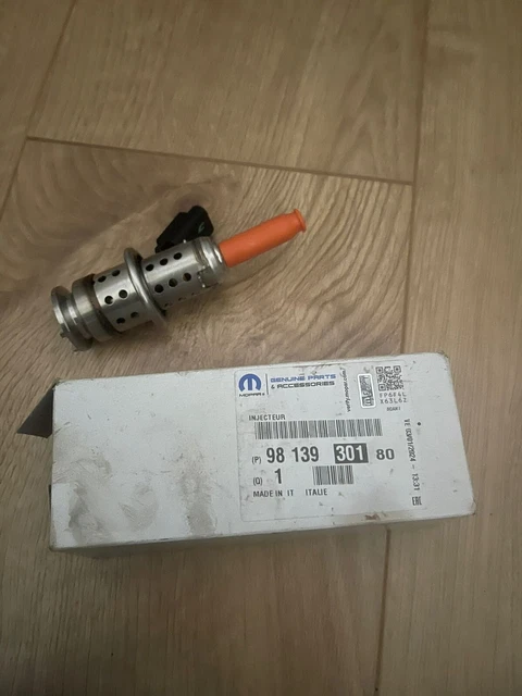 NEW GENUINE PSA AdBlue Injector Citroen Peugeot Vauxhall 9813930180 £40 ...
