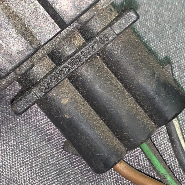 VW 3 PIN Flat Contact Housing Wiring Loom Connector Repair Mk2 Golf ...