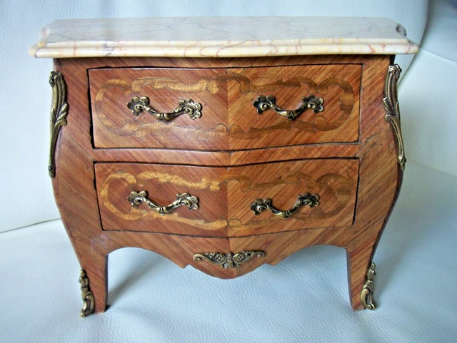 ANCIENNE COMMODE MINIATURE style Louis XV MEUBLE de MAITRISE MARQUETERIE poupee EUR 450,00 ...