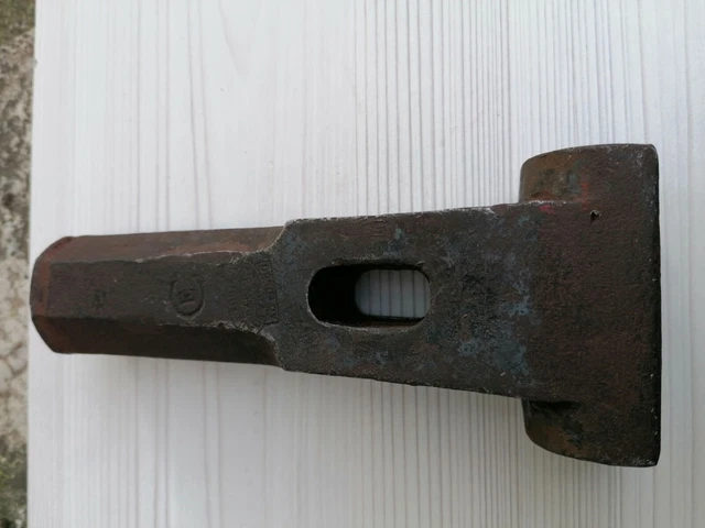 TRES RARE ANCIEN outil tas marteau de forgeron Aux forges de Vulcain ...