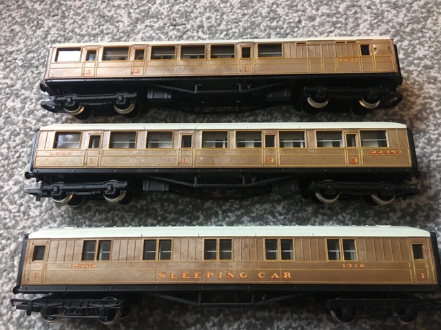 3 LNER MODEL coaches 00 gauge £25.00 - PicClick UK