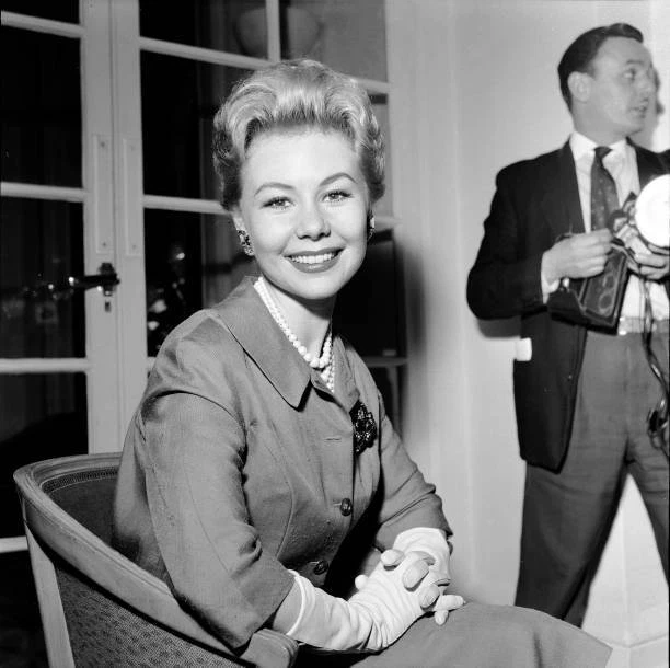 MITZI GAYNOR AMERICAN Actress Singer Dancer 1950S Old Photo 7 $9.00 ...