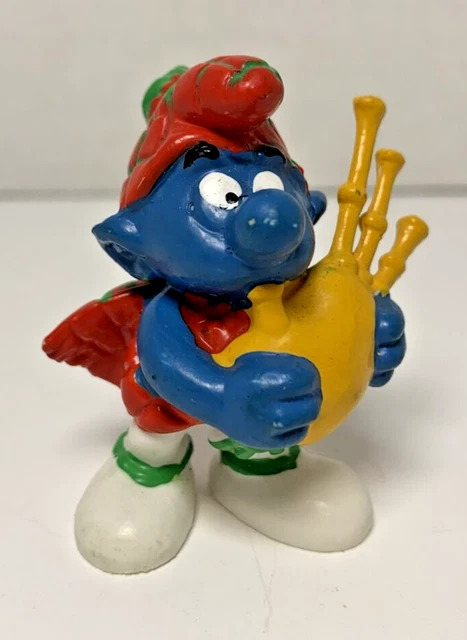 SCHLEICH SCOTTISH SMURF With Bagpipes 20105 Peyo Smurf Figure Made In ...
