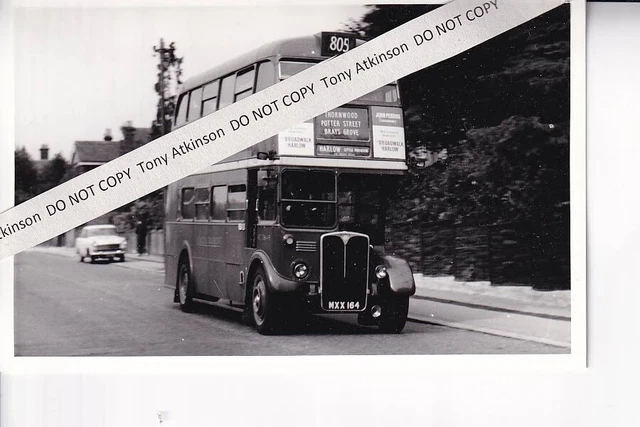 LONDON TRANSPORT - Rt Type Bus - Rt3649 - Mxx164 - On Route 805 - Photo ...