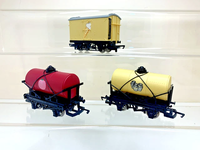 HORNBY R9095 THOMAS Tank Engine Trio Pk Ice Cream Van Rasppberry ...